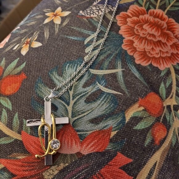 MEDICAL CROSS | Accessories | Stunning Cross For A Medical Professional ...